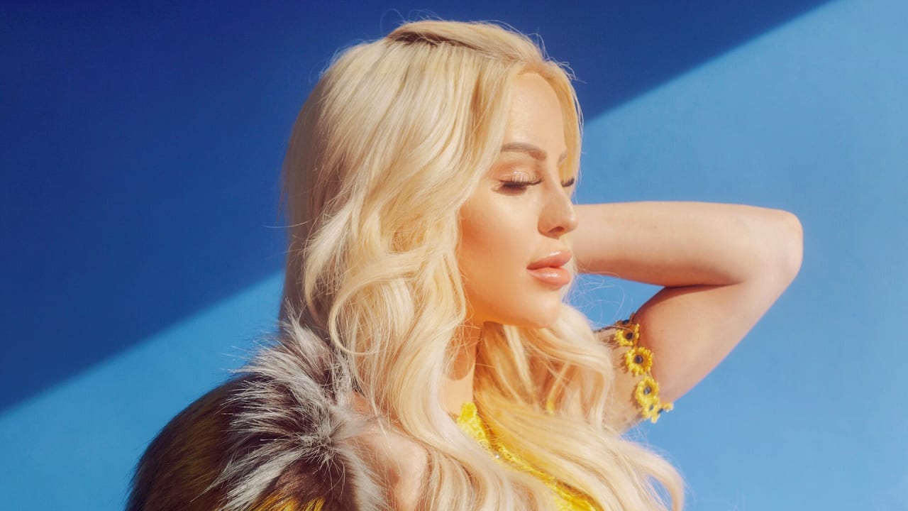 How Youtube Star Gigi Gorgeous Created A Brand From Her Bedroom Fast Company