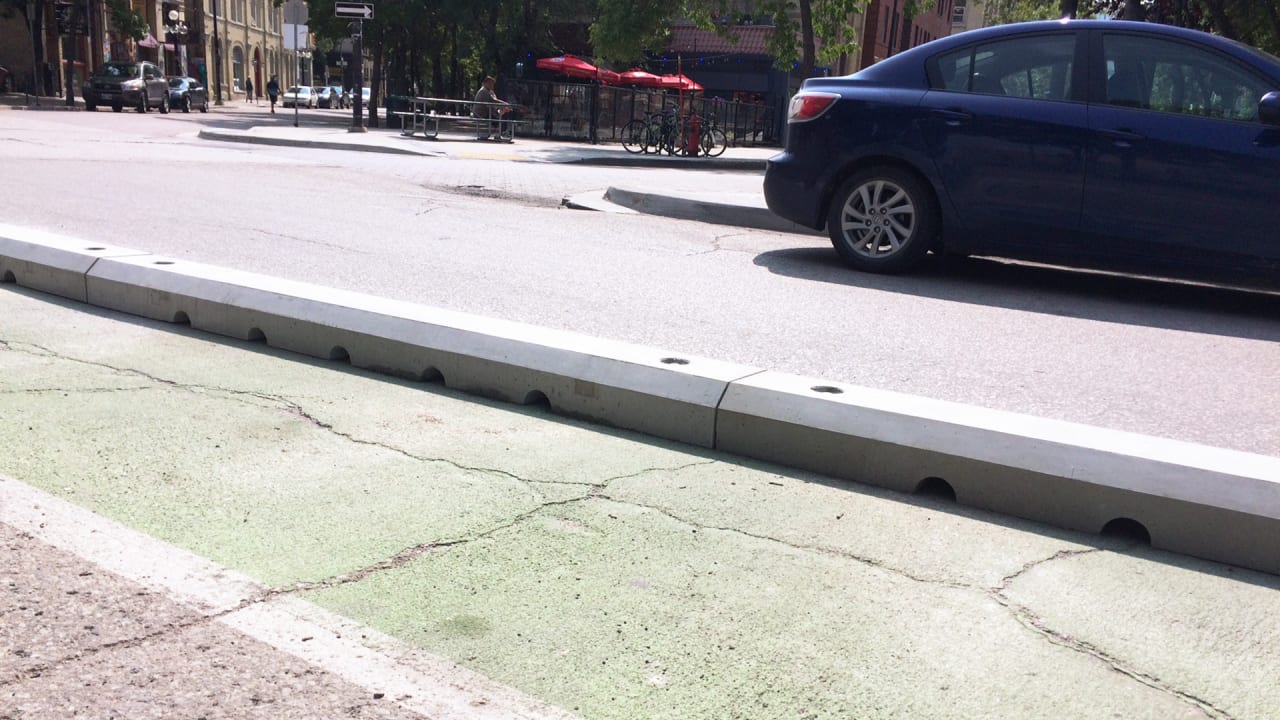 These Temporary Bike Lane Barriers Let Cities Experiment With Better ...